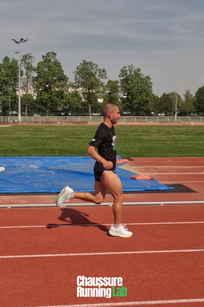 Asics Gel Kayano 33 : change-ment majeur pour les prona-teurs