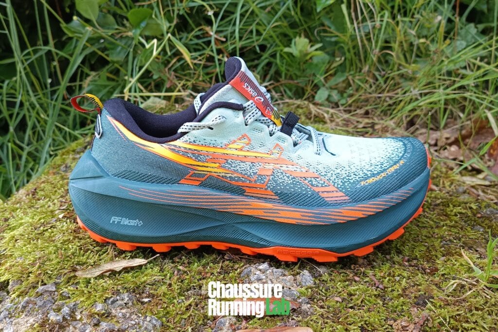 Asics Trabuco Max 4 (test 2025) : toujours plus maximaliste